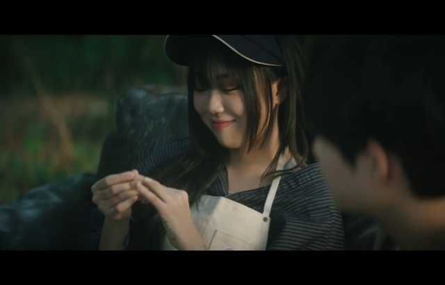 李泳知合作D.O.被偷親！超曖昧彩蛋突變「崩潰逃跑記」網笑翻 - Kpopn