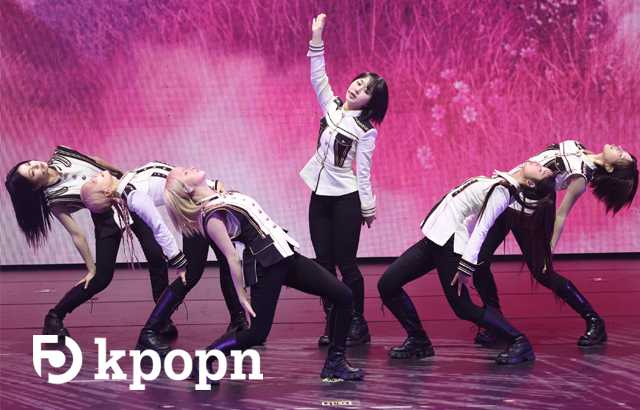 NMIXX被喊「歐膩」嚇傻反應超萌! 翻跳師姐TWICE神曲讓現場直接炸掉！ - Kpopn