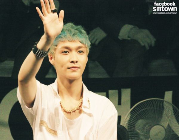 EXO-M LAY，生日快樂！ - Kpopn
