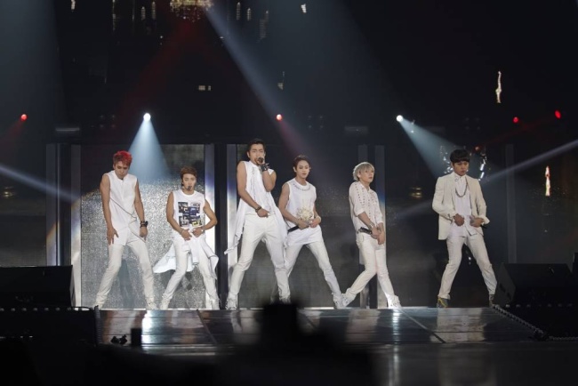 BEAST 的首次釜山演唱會 - Kpopn