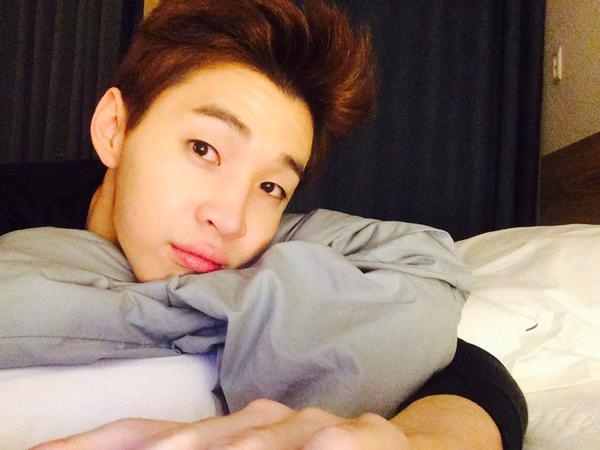 Henry 與自己的幻想戀愛？ - Kpopn