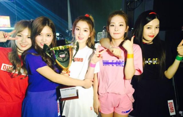 Red Velvet 獲《秀冠軍》一位 - Kpopn