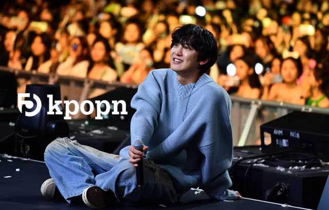 燦烈EXO單飛辦粉絲見面會!!! 狂送表情包喊「我愛你」示愛粉絲 - Kpopn