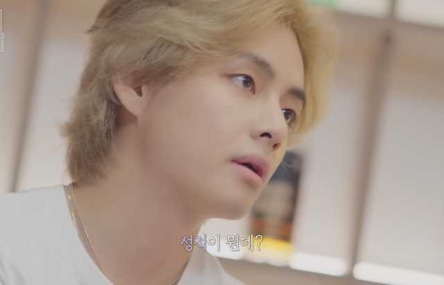 V談低潮期「瘋狂和成員比較」認了心累 曾有過「我得受傷」的念頭震驚粉絲 - Kpopn