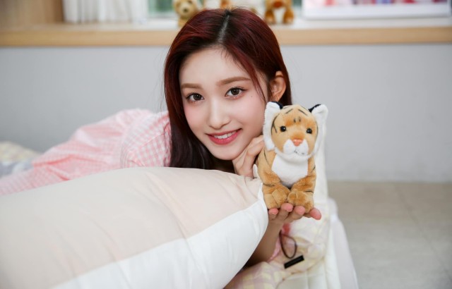 新生報到！IVE 老么 LEESEO 錄取翰林藝高 - Kpopn