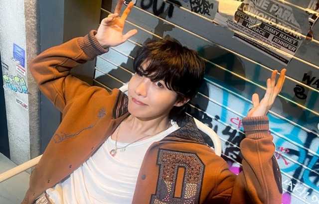 J-Hope入伍前新造型曝光！開直播分享突然被V擁抱羞喊「停下來」 - Kpopn