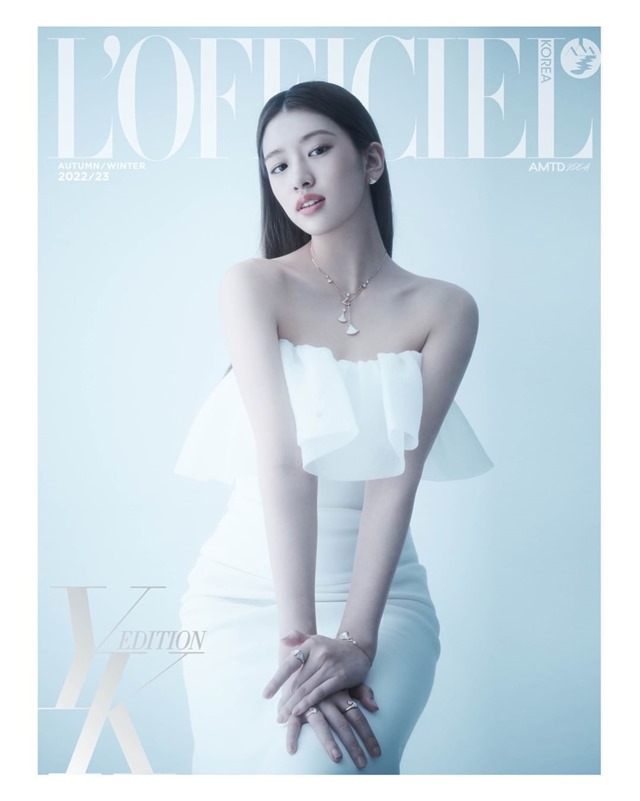 IVE 安兪真《L'OFFICIEL》貼身禮服展性感魅力 - Kpopn