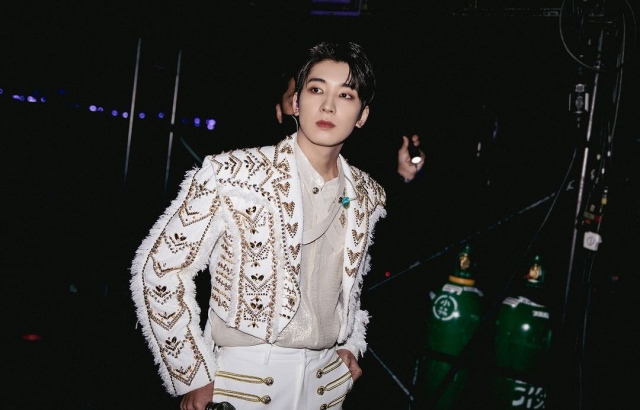 HYBE專門推出冷系列美男美女？網友大讚「V一笑起來就變暖」 - Kpopn