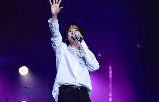 圭賢高雄告白：挖尬意你！送「中文金曲串燒」寵粉～唱完SJ組曲竟想吐！？ - Kpopn