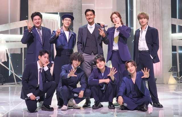 百萬YTR全妝自拍問「能進BTS」？ 下句槓上SJ粉絲！遭控貶低道歉了... - Kpopn