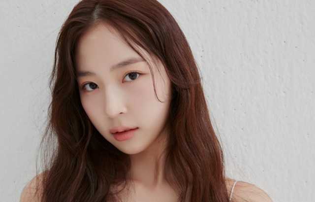 雙人韓女團年初才剛出道！傳出一位成員退團…只剩一人solo - Kpopn