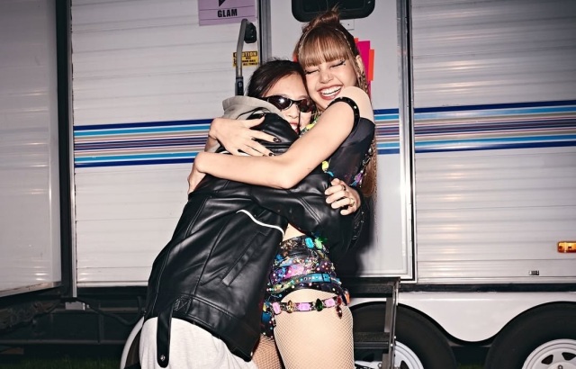 GD對BLACKPINK態度差超多？狂按Lisa《科切拉》表演讚「跟Jennie零互動」遭疑因緋聞避嫌 - Kpopn