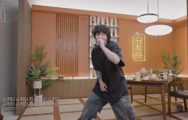 歷代極嘉賓鬧翻《SUCHWITA》！Jungkook能量太滿 主持人SUGA傻眼直接下班走人 - Kpopn