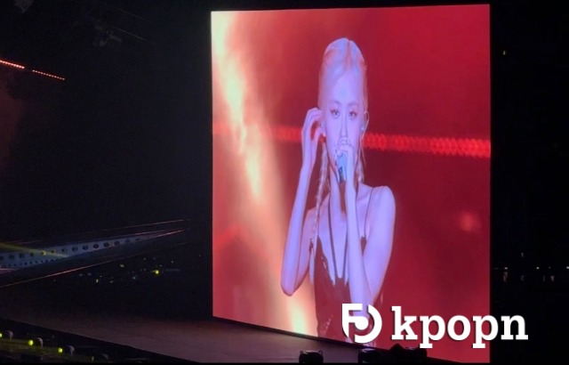 BLACKPINK唱進越南大跳「叮叮噹噹」 Jisoo、Rosé solo舞台連續出狀況 - Kpopn