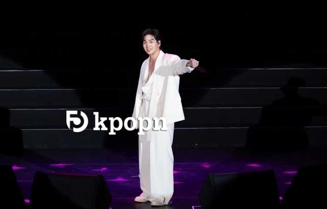 白虎遵守約定3年後襲台！「深V性感登場」獻唱周興哲熱門歌曲 - Kpopn