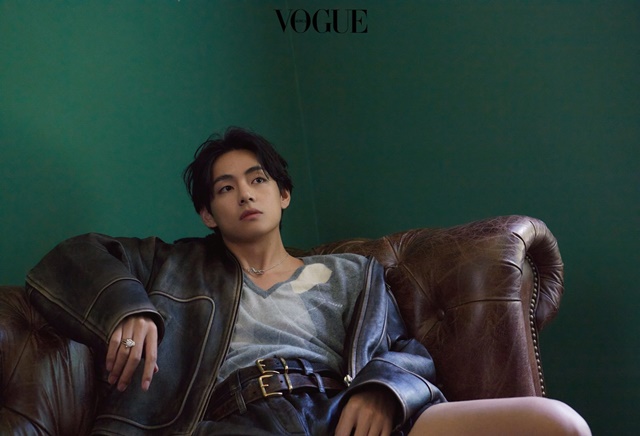 《VOGUE》釋出更多照片，給你滿滿的 V！快來看！ - Kpopn