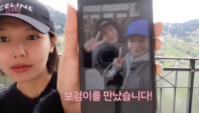 秀英竟在歐洲旅行偶遇朴寶劍！還加碼公開「兩人認證照」 - Kpopn