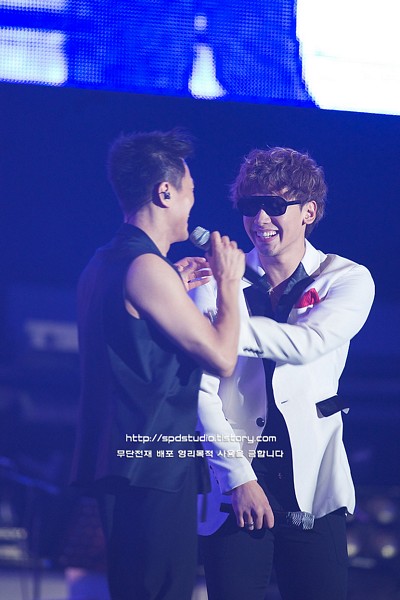 JYP和Rain的神秘活動 - Kpopn