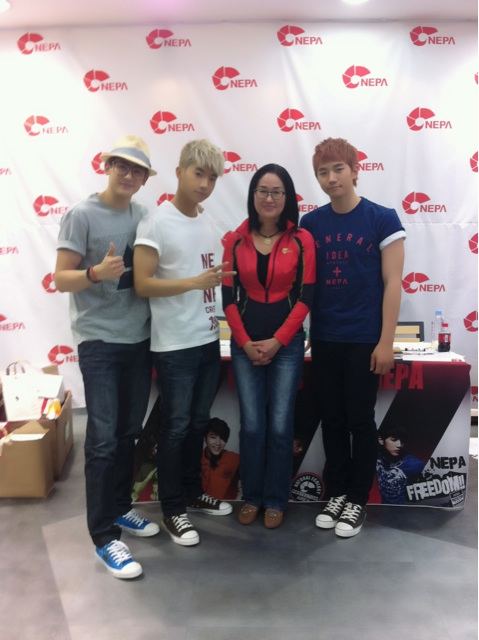 2PM 釜山 NEPA 簽名會照片 - Kpopn
