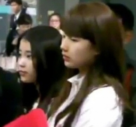 IU 與 Suzy 在泰國碰到面 - Kpopn