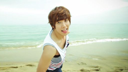 U-Kiss Hoon，生日快樂！ - Kpopn