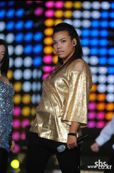 Lee Michelle 與 DIMA 簽約 - Kpopn