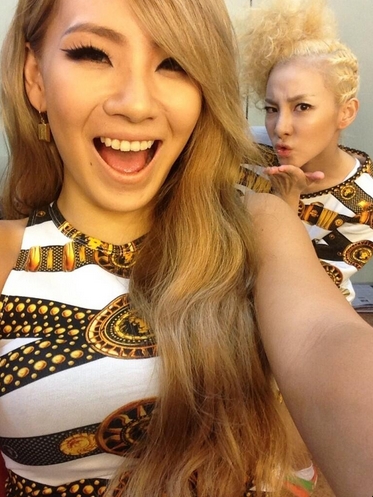 CL 與 Dara 的可愛合照 - Kpopn