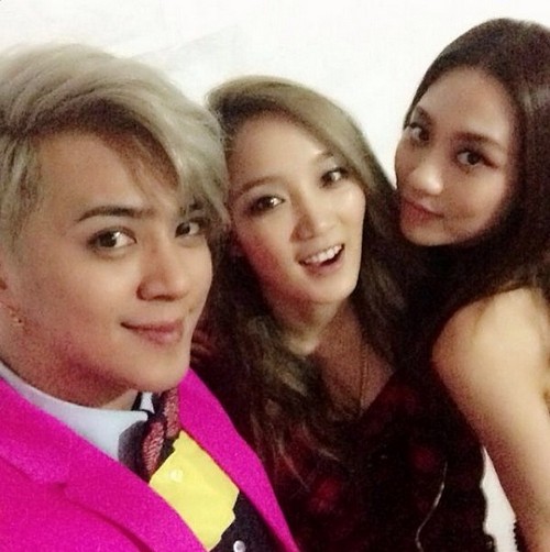 Fei、Jia 與羅志祥合照 - Kpopn