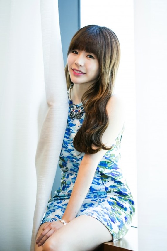 Sunny任《FM Date》新DJ - Kpopn