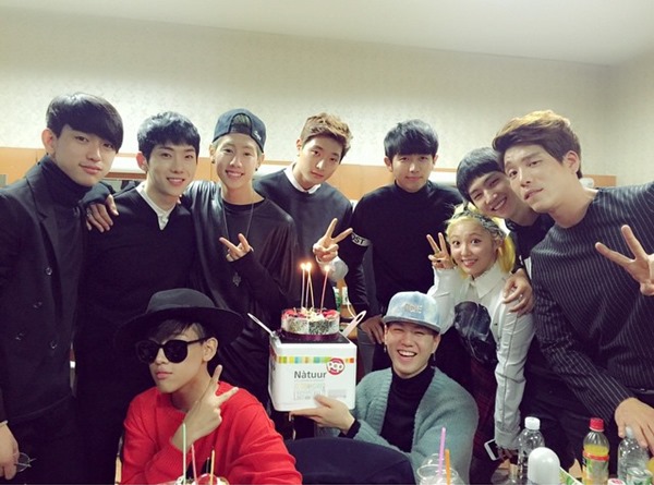 GOT7 為 2AM 回歸應援 - Kpopn