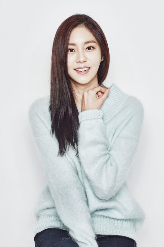 UIE 確定出演True Romance - Kpopn