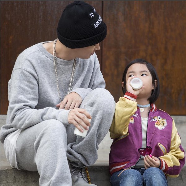 Tablo 展現對女兒 Haru 的愛 - Kpopn
