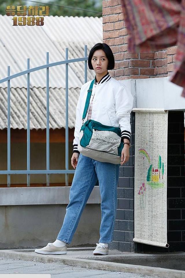 惠利《回答吧1988》80年代劇照 - Kpopn