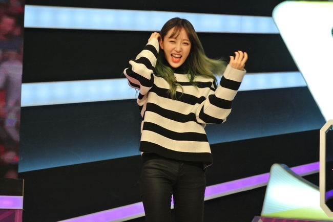 Hani：理想型是「真男人」 - Kpopn