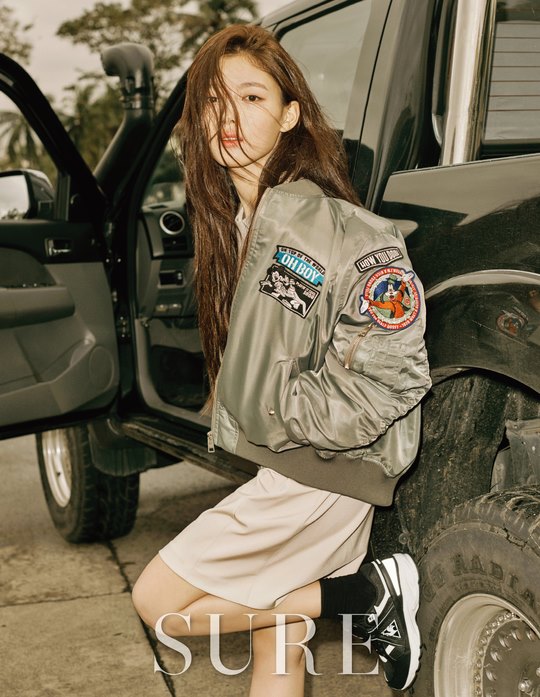 金裕貞的《SURE》少女畫報 - Kpopn