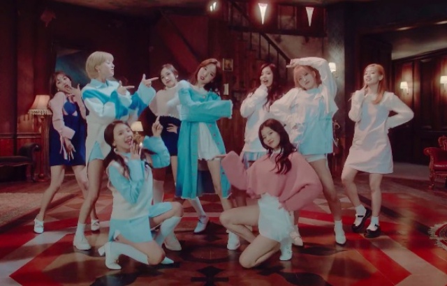 TWICE《TT》舞蹈版 MV - Kpopn
