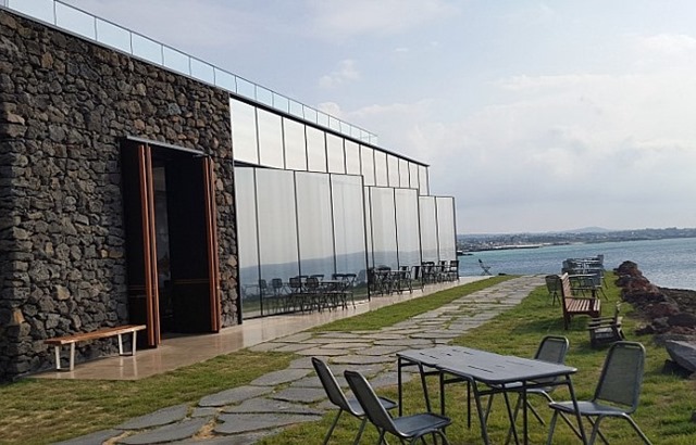 【濟州島】風景、追星、喝咖啡合一的 GD 咖啡廳 - Kpopn